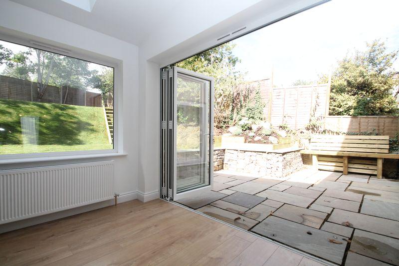 Opening Windows In Bifolding Doors | DWE